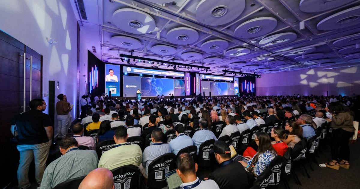 El 48% de los usuarios de internet en Colombia ya han usado IA, según CINTEL